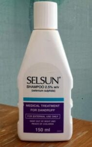 Review :: Selsun Selenium Sulfide 2.5% Shampoo - Dandruff Deconstructed