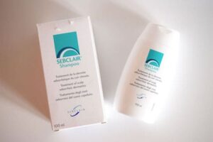 Review :: Sebclair Shampoo - Dandruff Deconstructed